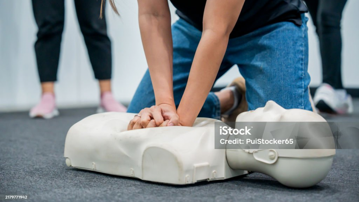 Secourisme général - RCR - Niveau C - DEA - Lepointdevente.com